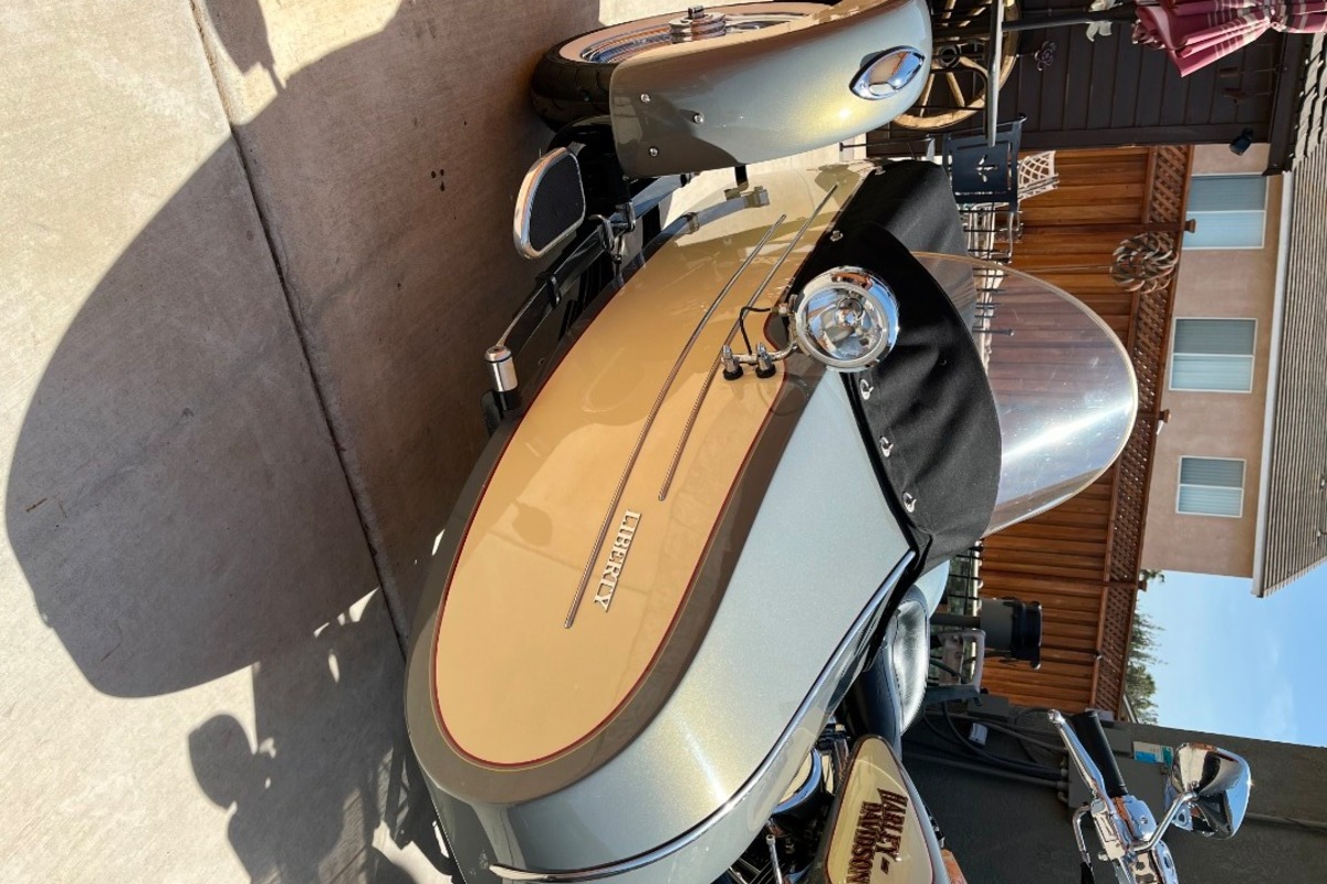 1997 Harley Davidson Heritage Softail Classic FLSTC in Patterson, CA